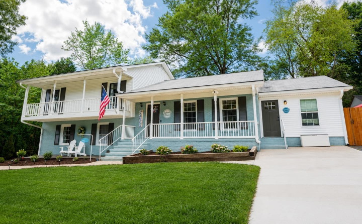One Home. Sleeps 15. Stay Together. Make Memories. - Raleigh, NC