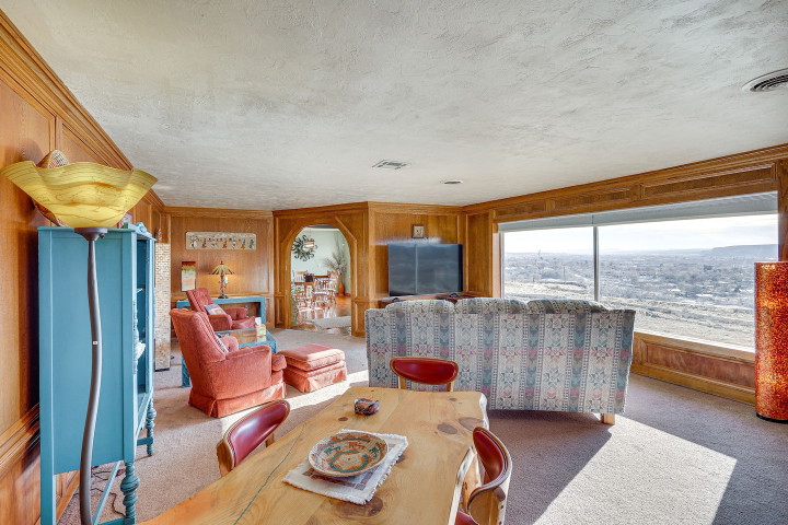 Charming Farmington Home ~ 16 Mi To Aztec Ruins! - Farmington, NM