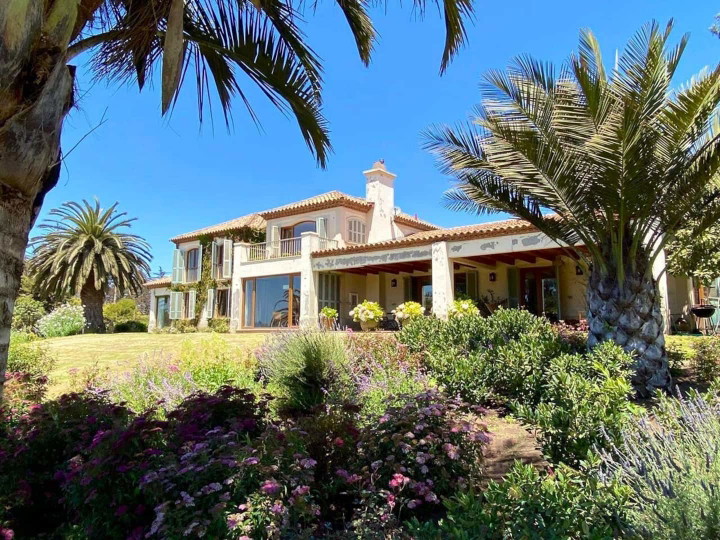 Espectacular Casa Provenzal En Santo Domingo - Santo Domingo, Chile