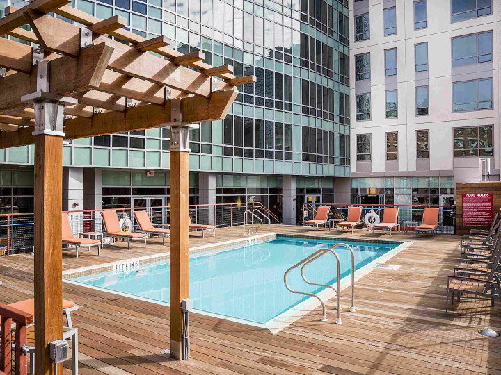 Designer 2br | Luxe Amenities, Gym, Parking - White Plains, NY