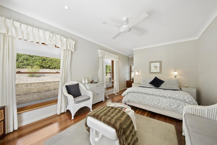 French Provincial Superior King Room, Thistle Hill - 헌터 리젼