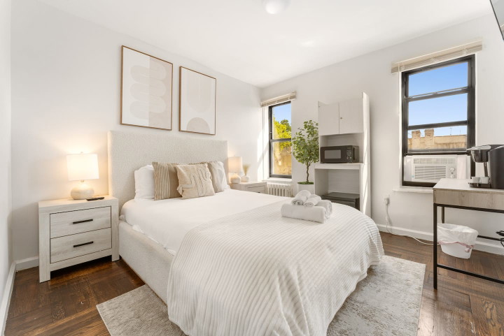 Modern Bay Ridge Studio: Perfect Urban Escape - New York