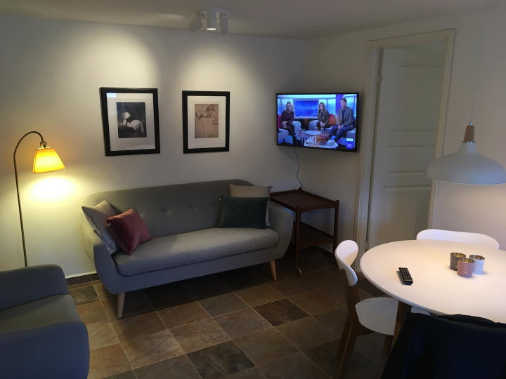 Basement Apartment With Own Garden Close To Subway - Stockholm