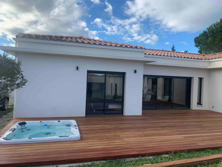 Villa 140m2 Lumineuse Avec Spa Et Piscine - Salon-de-Provence
