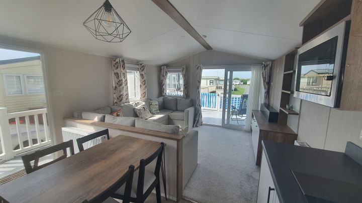 Beach Retreat - Rhyl