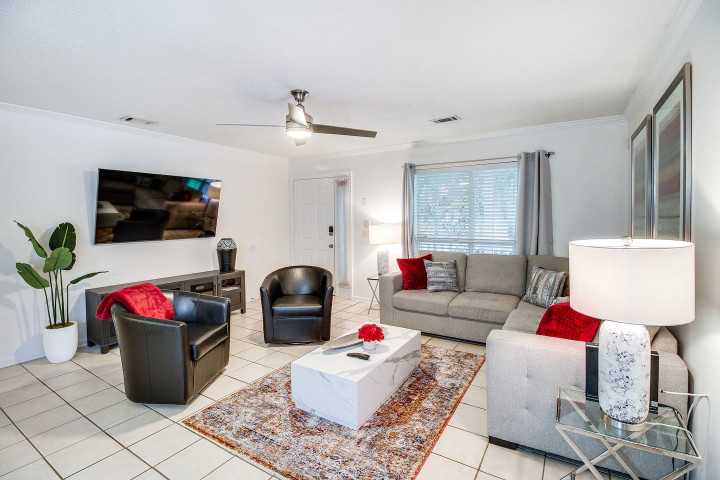 Charming Savannah Vacation Rental W/ Game Room! - Richmond Hill, GA