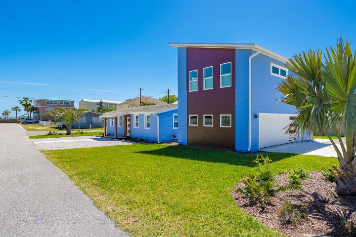 Blues It Up - Beachside Studio Apartment - St. Augustine Beach, FL