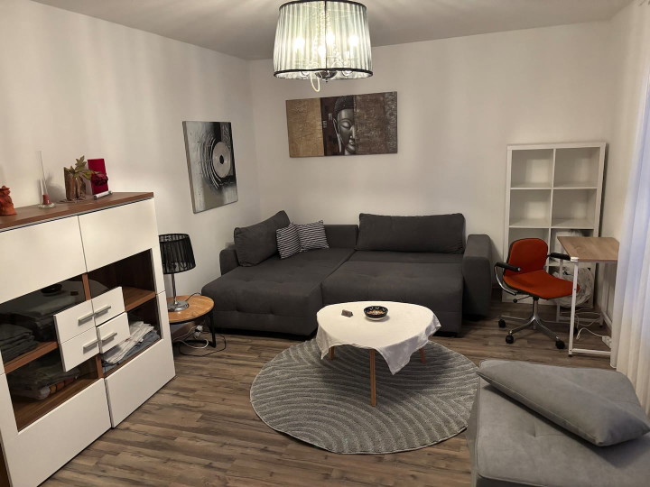 Großes Wohn-/schlafzimmer Mit Eigener Küche U. Bad - München