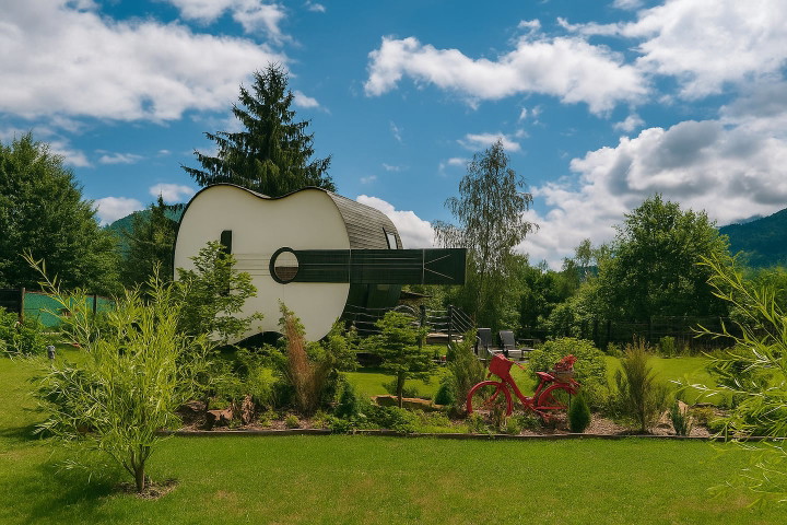 Guitar House - Symphony Resort - Transylvania