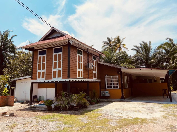 Inap Desa R'sawit (Pintu A) - Sekinchan