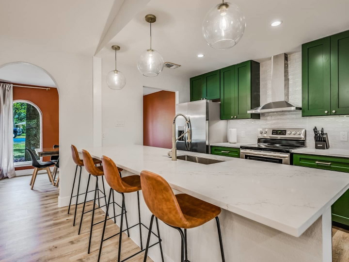 Spacious Group Getaway - 4br - 8 Beds - Austin, TX