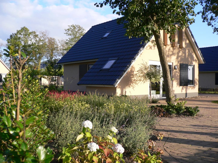 Friesebedstee Gaasterland | Calm & Natural Pool - Lemmer