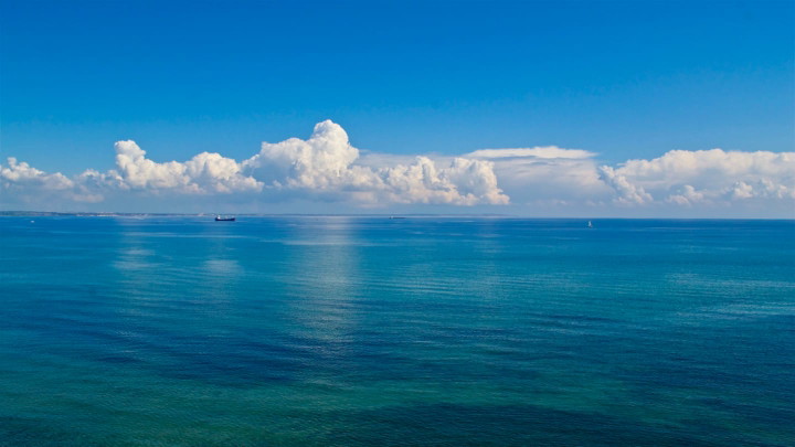 Oceanview - Skyline Retreat - 1br - Pool - Central - Cypr