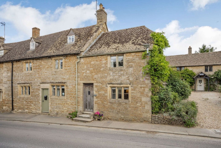 Three Bedroom Cotswold Cottage - Little Mullions - Bourton-on-the-Water