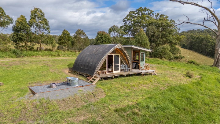 Bakers Hut - Off-grid Farm Stay - Bellingen