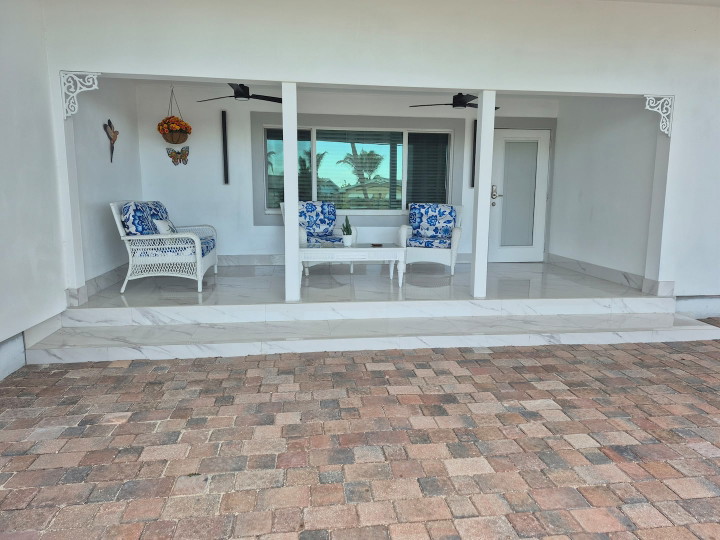 Water View 2 Bed/1bath Apartment - The Bahamas