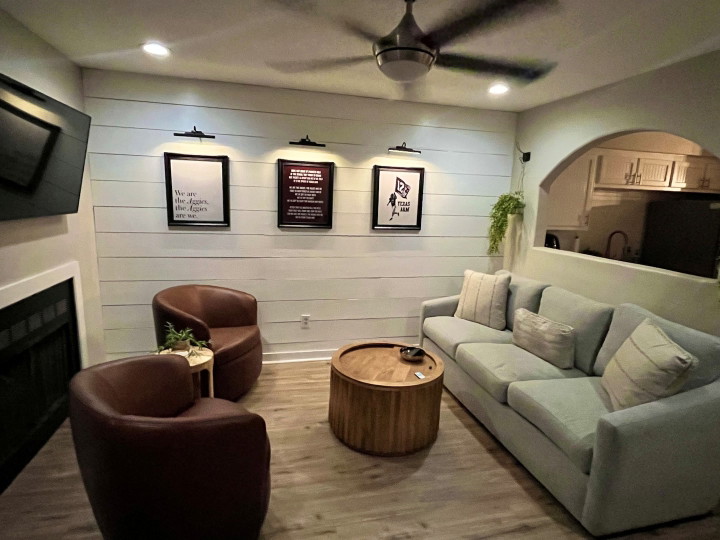 Cozy Aggie Condo - 2.4 Mi To Kyle Field - Bryan, TX