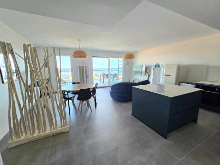 Vue Exceptionnelle Sur La Baie, Moderne Et Parking - Marseillan