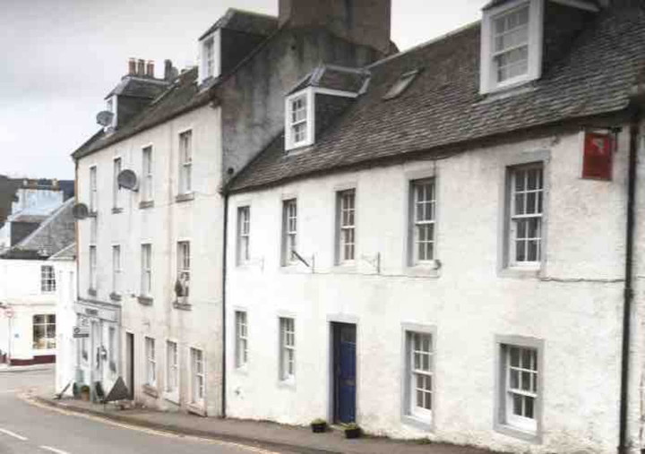 Springwells - Pet Friendly And Off St Parking - Dunkeld, UK