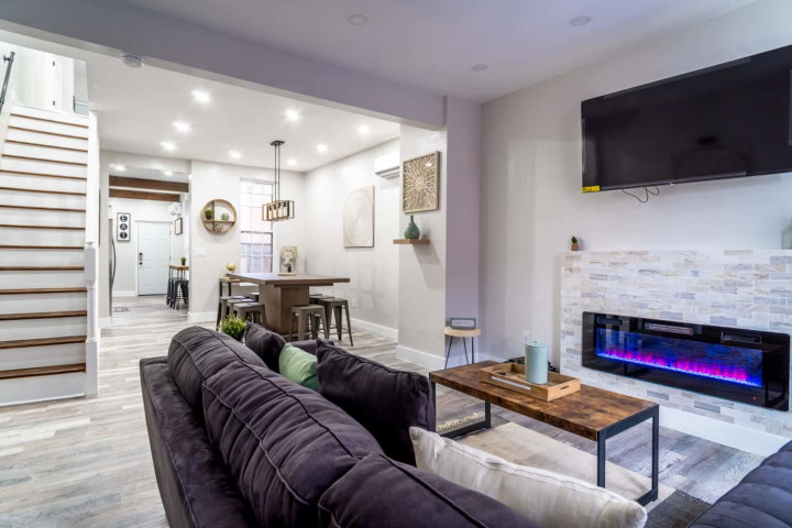 Wewelcome You To Our Modern Midtown Home - Harrisburg, PA