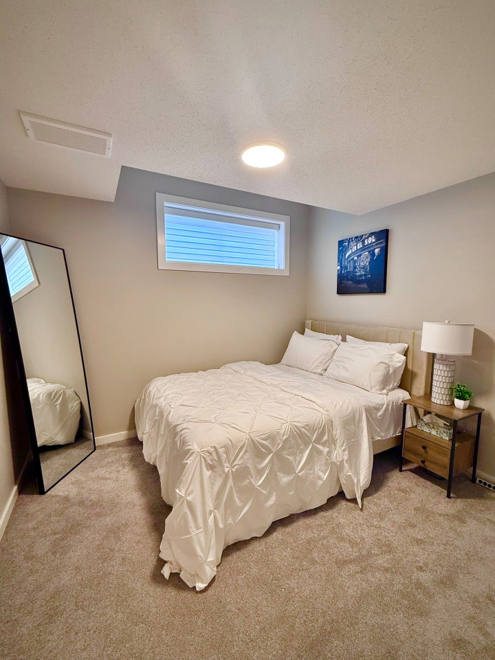 Your Cozy Escapelarge 4k Smart Tv9 Mins Airport! - Leduc