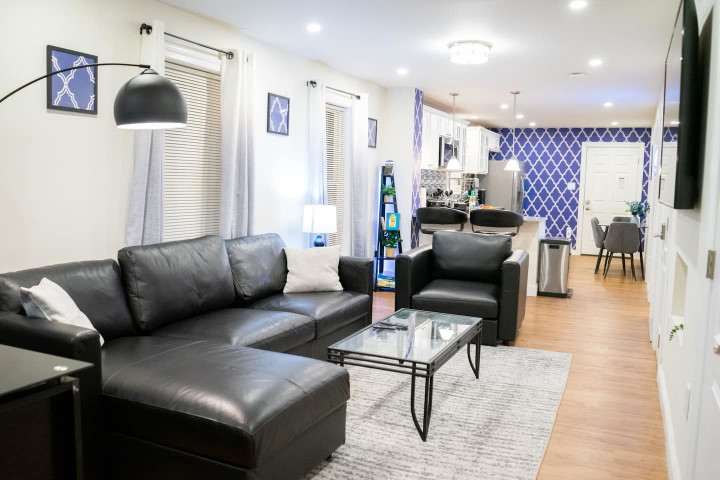 Modern & Stylish 1-br Condo Near Downtown - Boston, MA