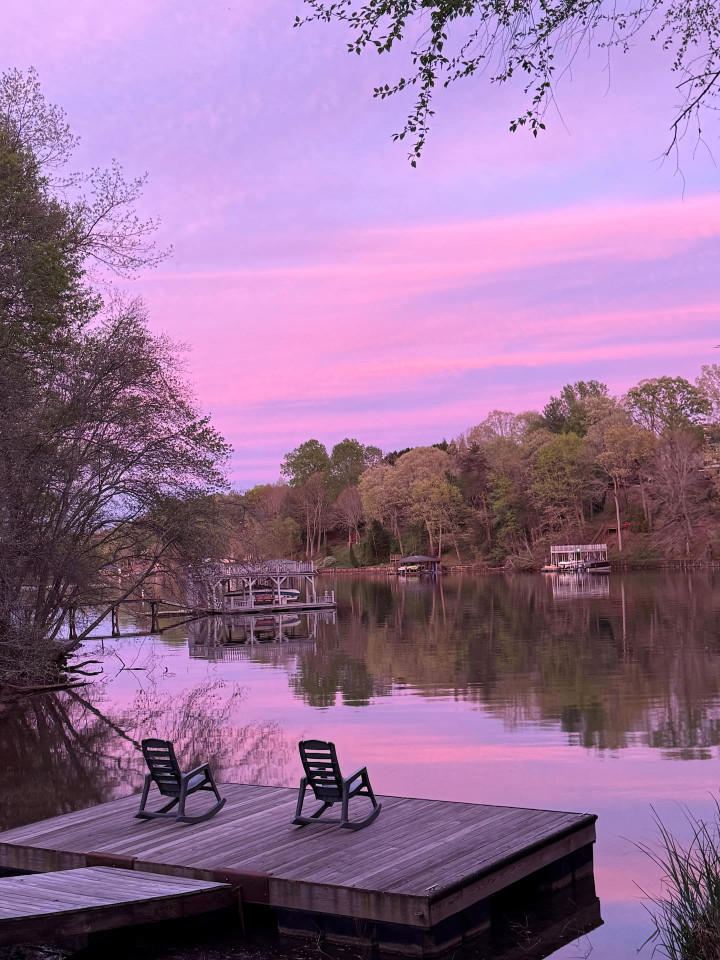 Private Cozy Lake Home With Indoor Pool! - Hickory, NC