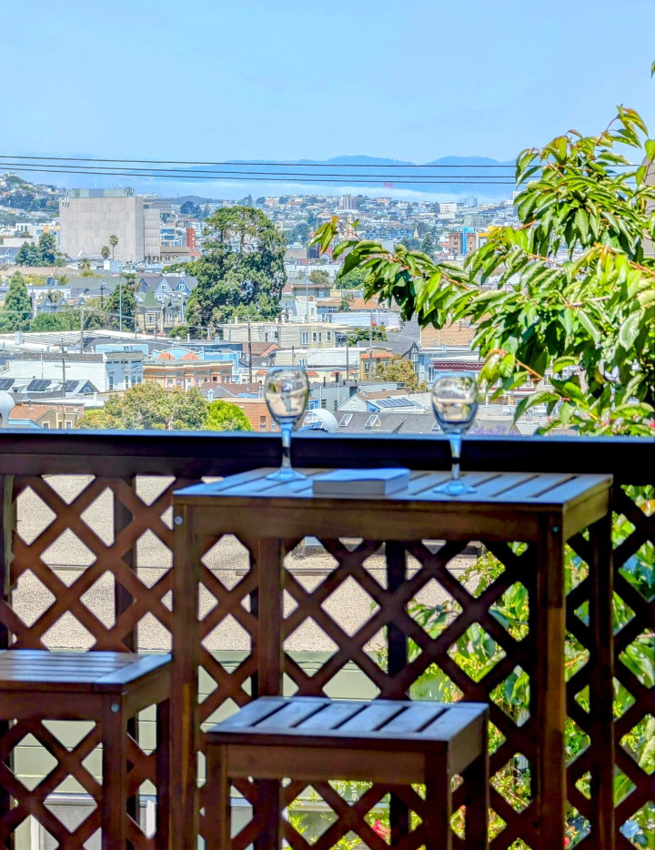 City Oasis (Entire Place) With Views, Deck, Washer - San Francisco, CA