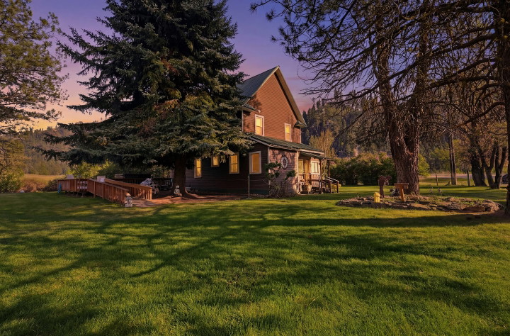 Sharilynn @ Bar-b-earl Ranch-66 Acres & Hot Tub! - Garden Valley, ID