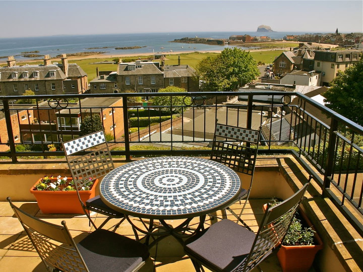 No 10 Royal Apartments - North Berwick