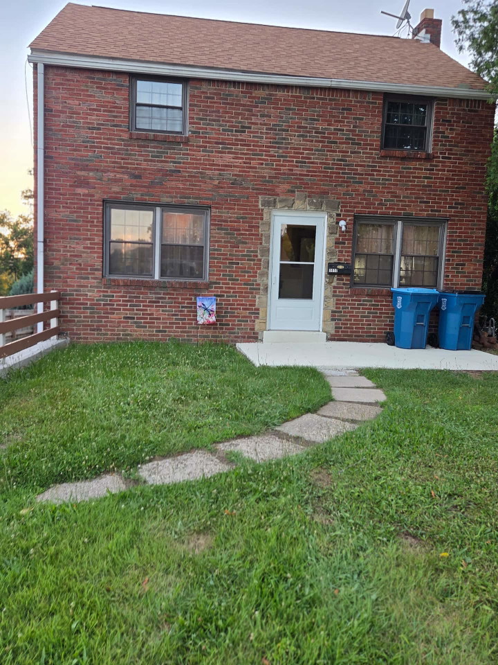 Comfortable House In Pittsburgh Pa. - 몬로빌