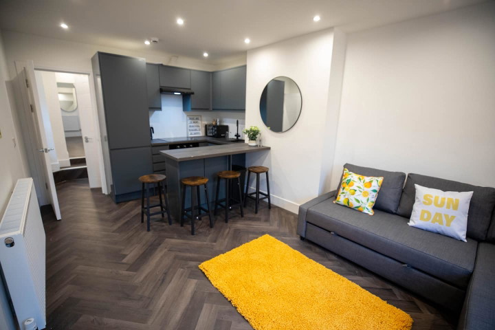 New 3-bed Sleeps 8, 5 Min Walk Stadium, City & Bay - 배리
