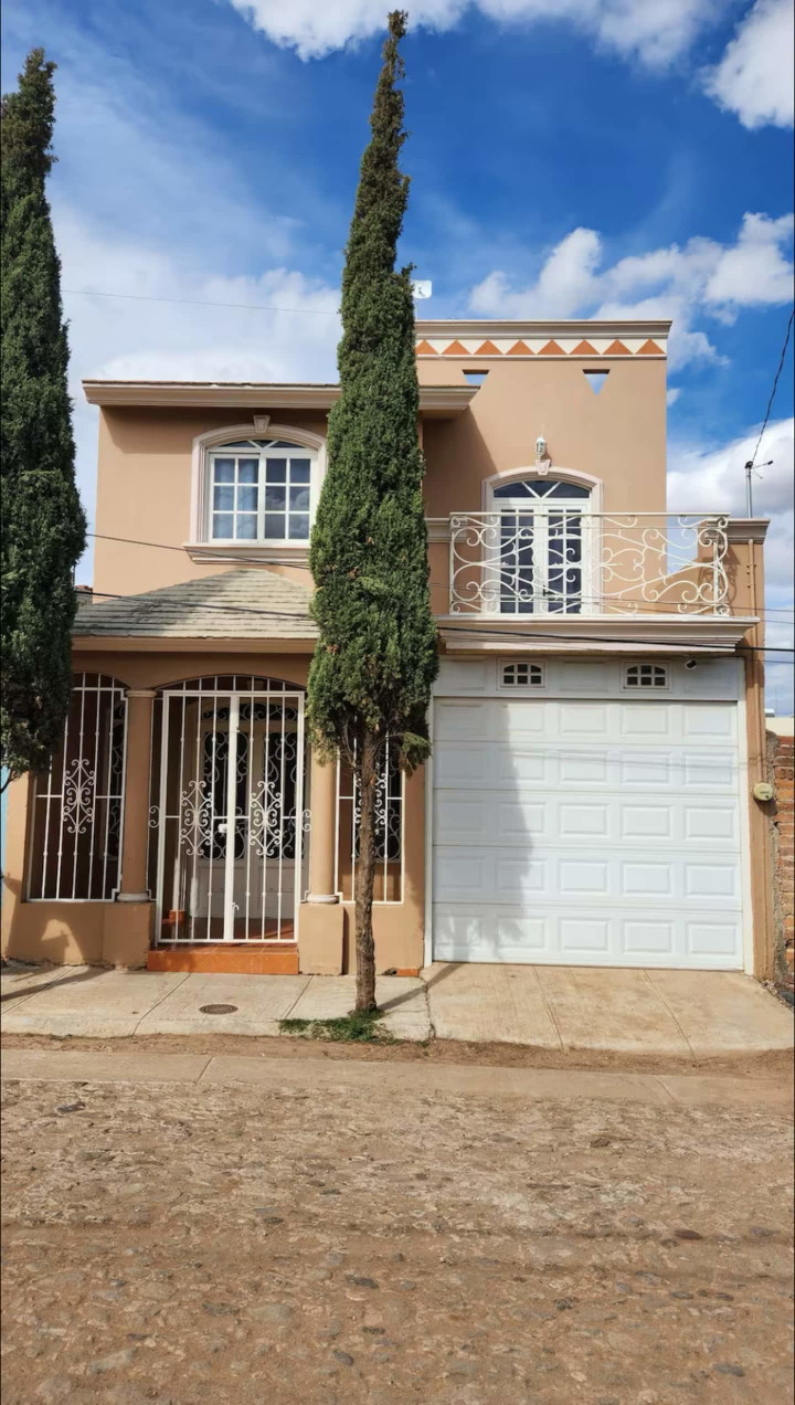 Family Home. Wifi. Garage. Invoice - México