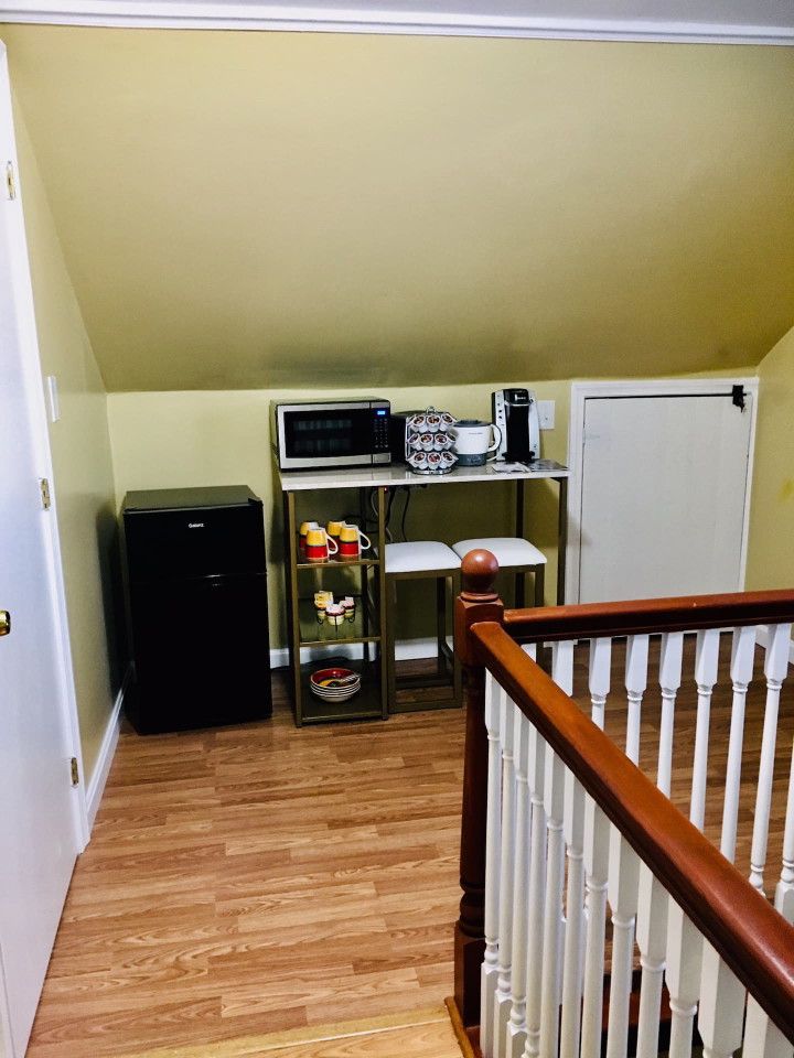 #4 Clean Comfy & Cozy Glory Guest Suite - Quincy, MA