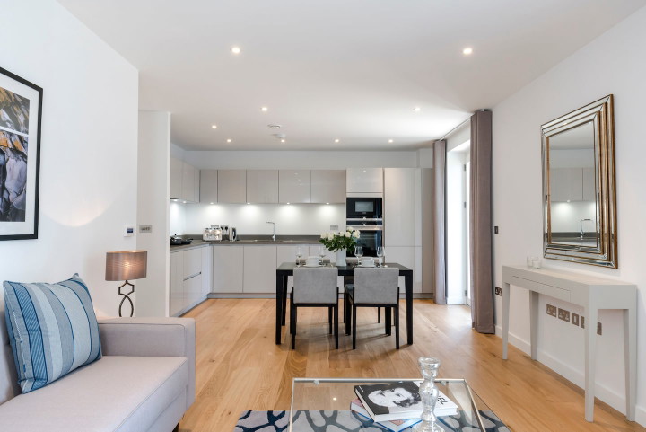 Boutique On Sphinx 5 Apartment Sleeps 5 - London, UK