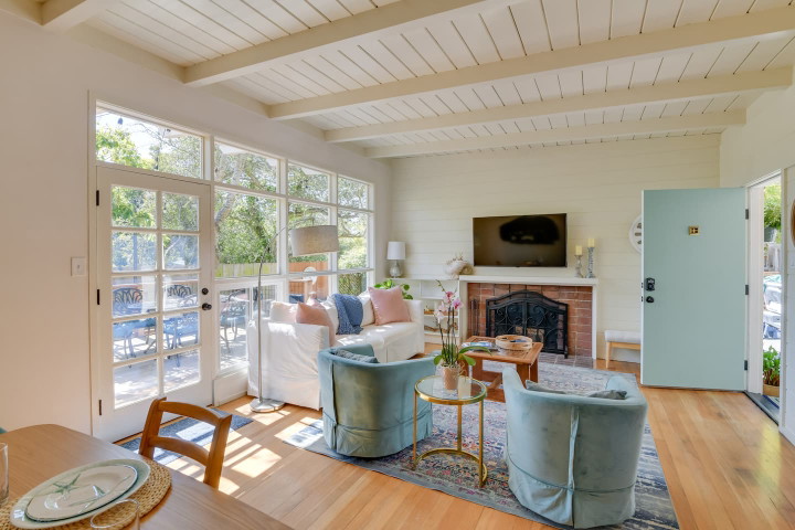 Vacation Rental Home ~ 1 Mi To Carmel Beach! - Big Sur, CA