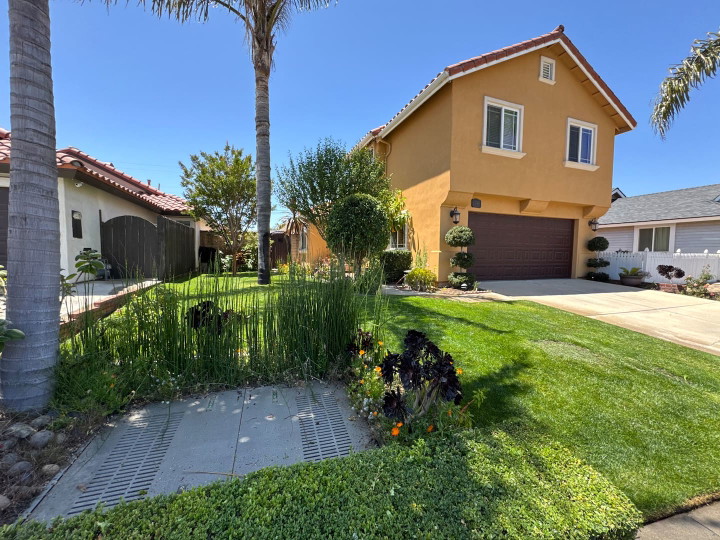2-story Gem By The Coast & Vines - Santa Maria, CA