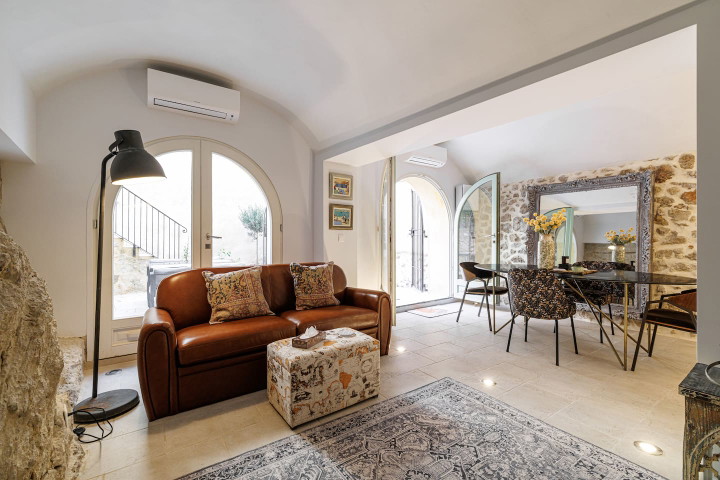 Antibes 2 Bed 1 Bathroom With Private Garden - Antibes