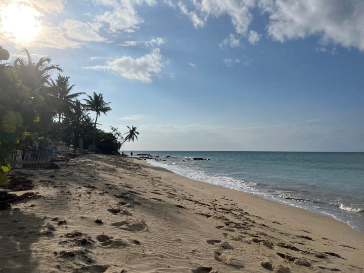 *Casalia* Steps From Beach/pool* 2 Bed/2 Bath*wifi - Puerto Rico