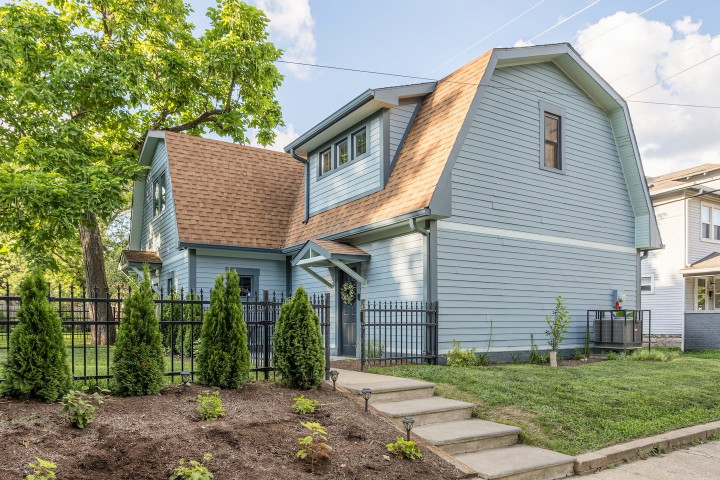 Luxe King Bed Carriage House In Fountain Square - Indianapolis, IN