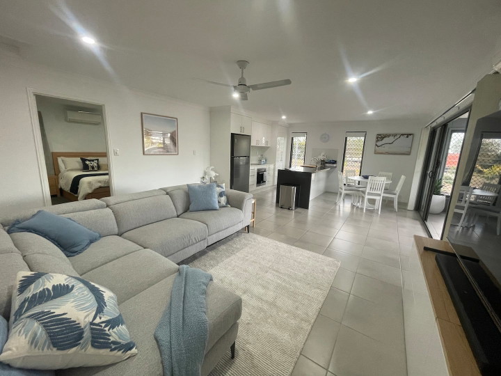 Luxury Modern Coastal Retreat- Entire Home - 글래드스턴 센트럴