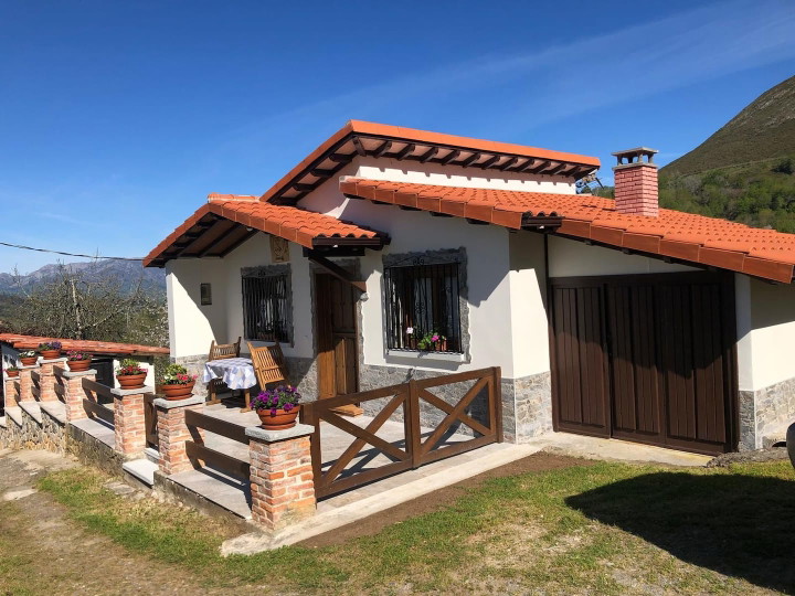 Casina Rural En Cangas De Onís. Casa Del Xastre - Asturias