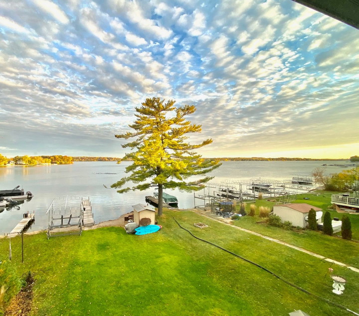 Luxury Lake Home-miles Of Lake Views-private Pier - Waukesha, WI
