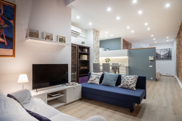 Comfort And Local Life In The Heart Of Gracia - Barcelona