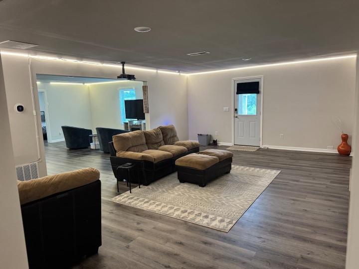 Spacious Getaway Near Atl Airport - Basement Apt - South Fulton, GA