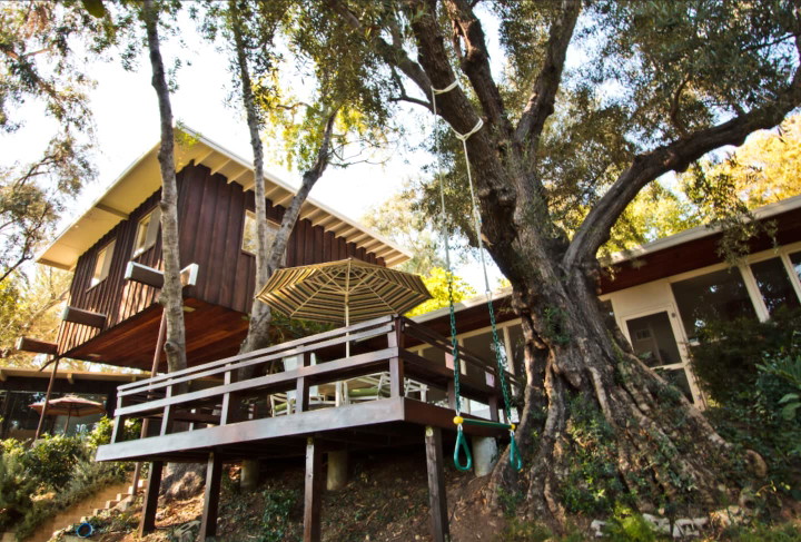 Private Space/treehouse In A  Mid Century Home. - California