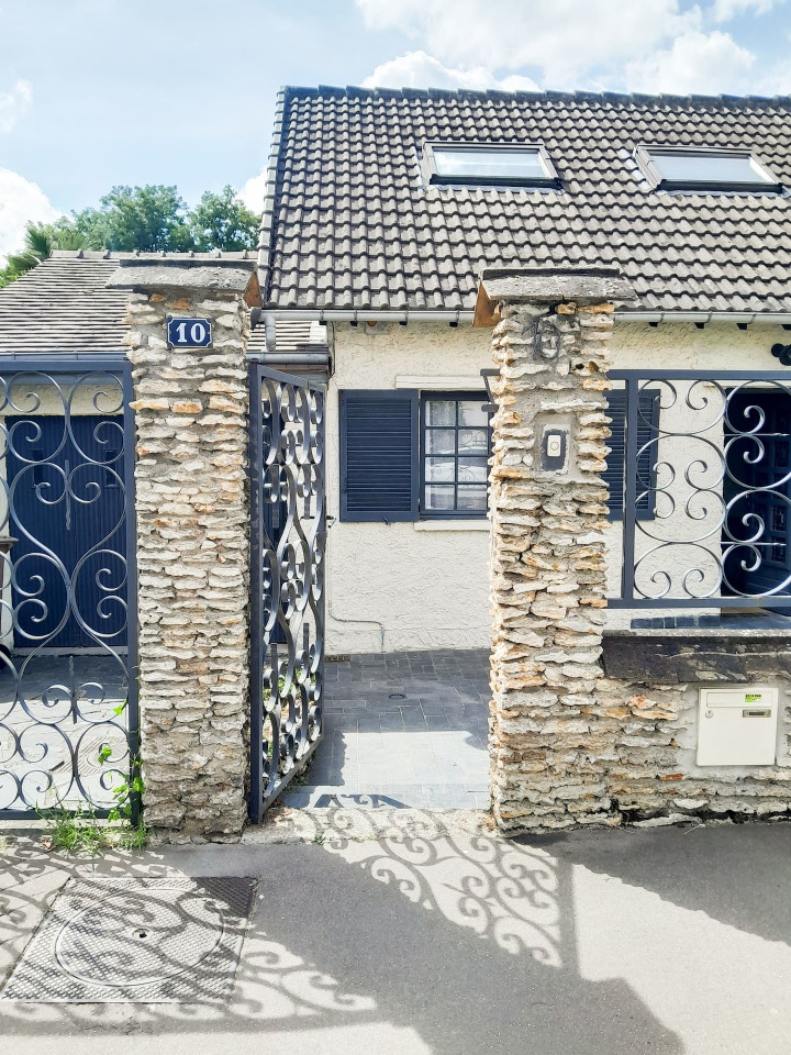 Versailles Maison De 130 M² Rer C Jardin Parkings - Guyancourt