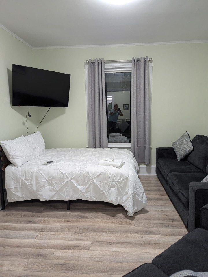 Heart Of Truro | 4 Bedrooms | 8 Beds - Truro