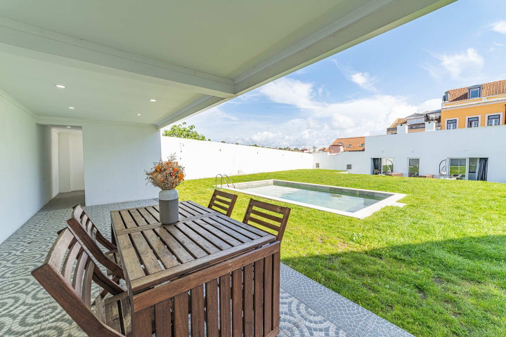 Sunny Alcântara Apartment With Pool & Garden - Amadora