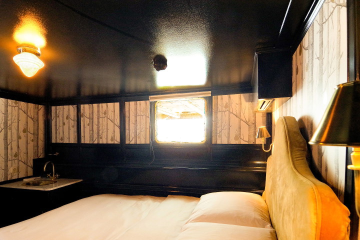 Room 8: Gilded Forest Cabin - Ship Room With Sauna - Amsterdam